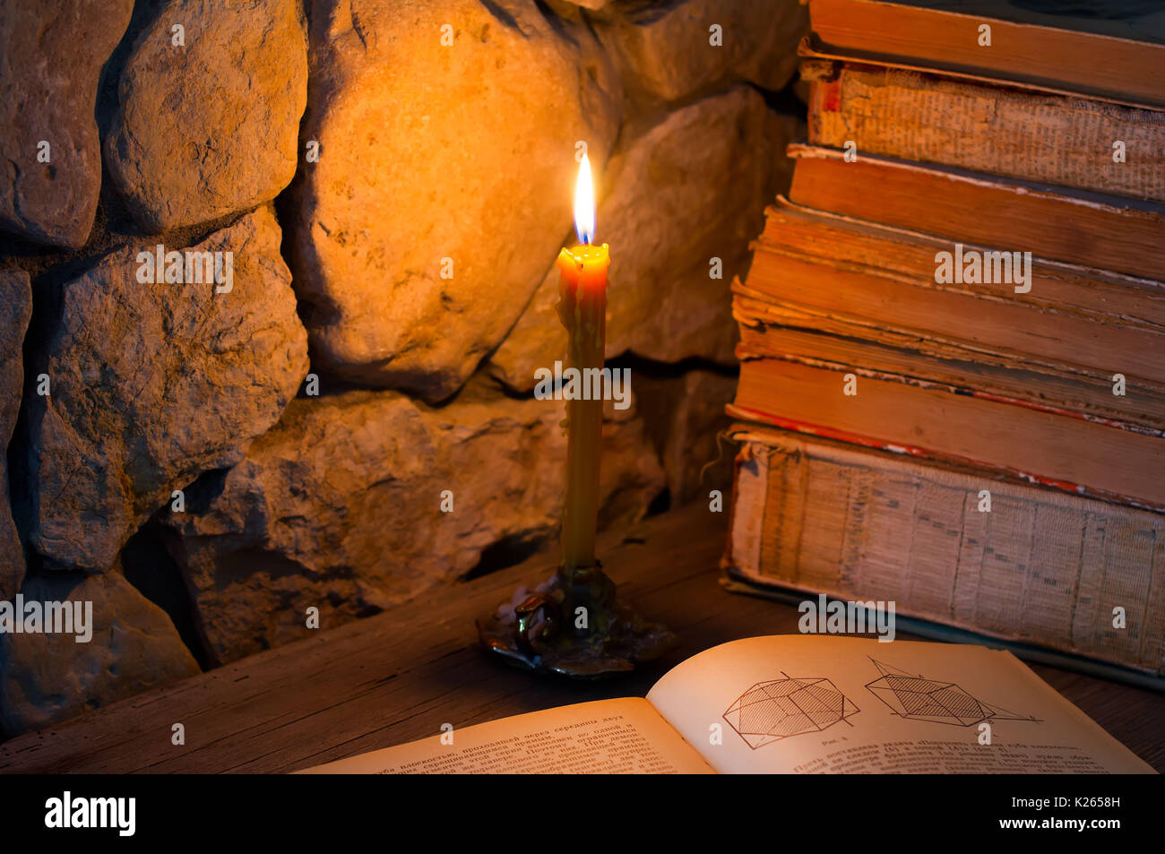 School reading by candle light hi-res stock photography and images - Alamy