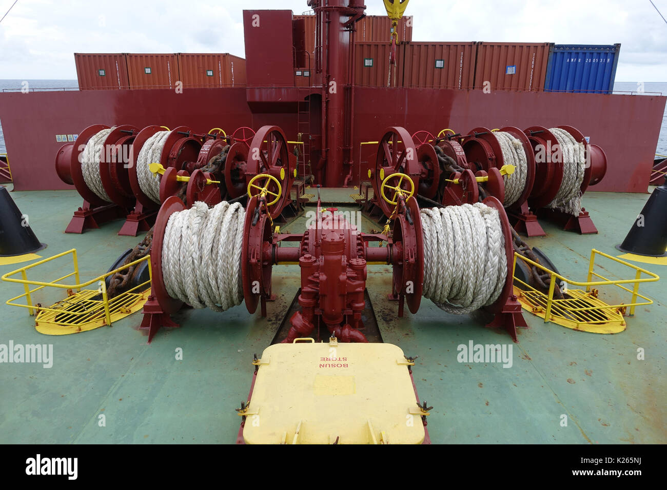 Fore deck hi-res stock photography and images - Alamy