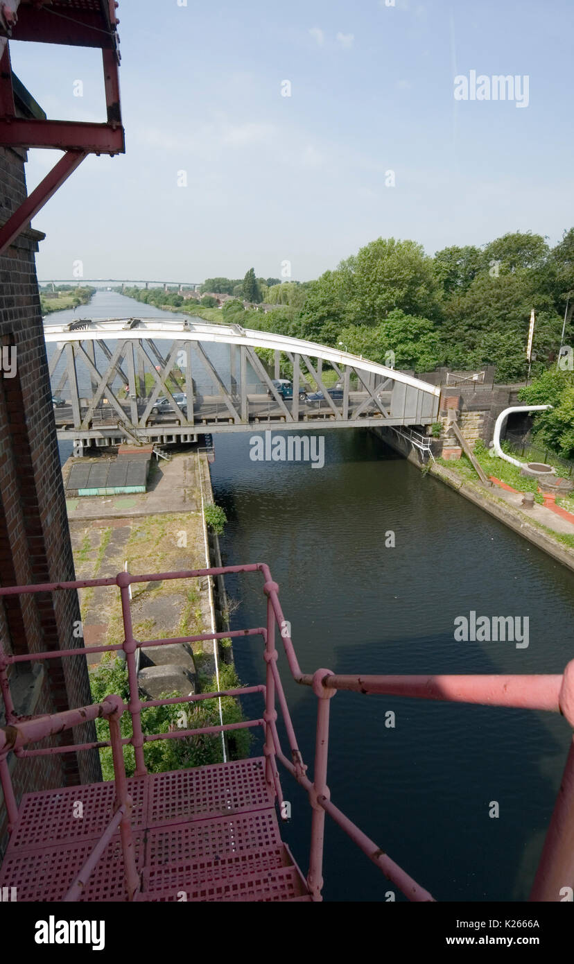 Barton Aqueduct bridge taking the Bridgewater Canal over the Manchester ...