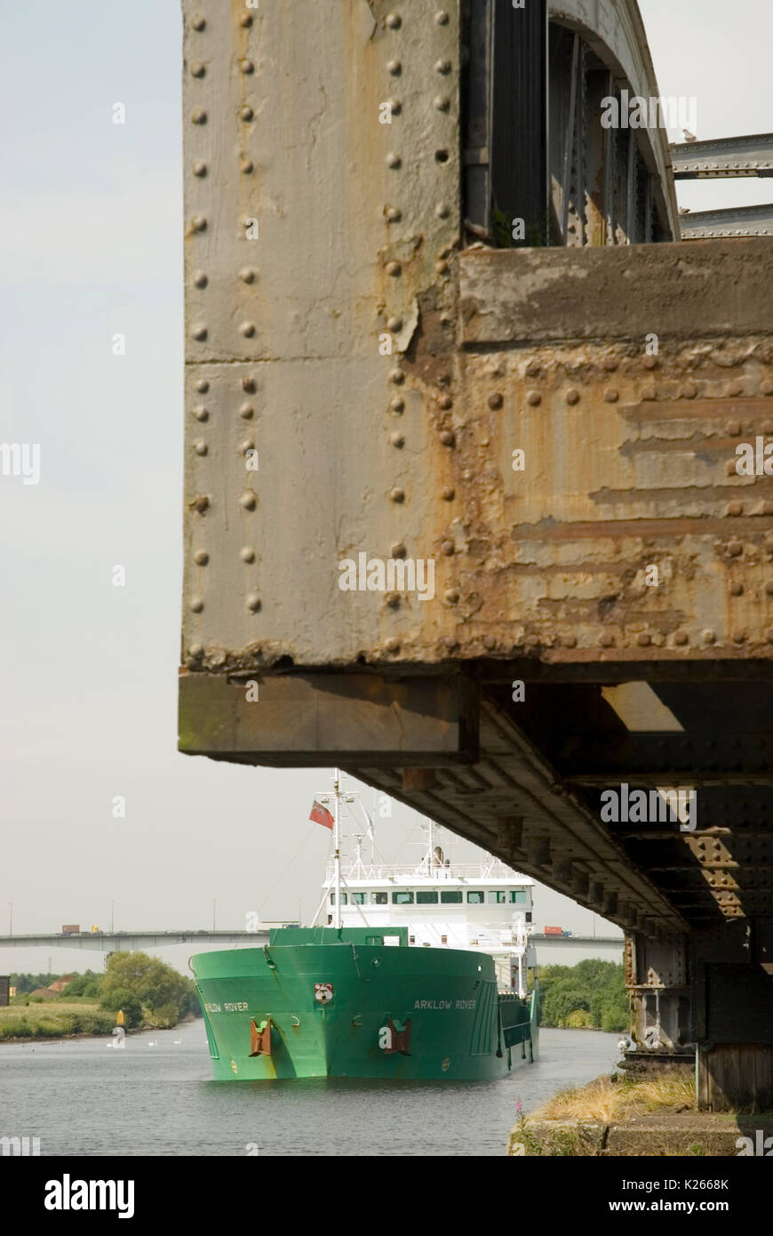 Barton Aqueduct bridge taking the Bridgewater Canal over the Manchester ...
