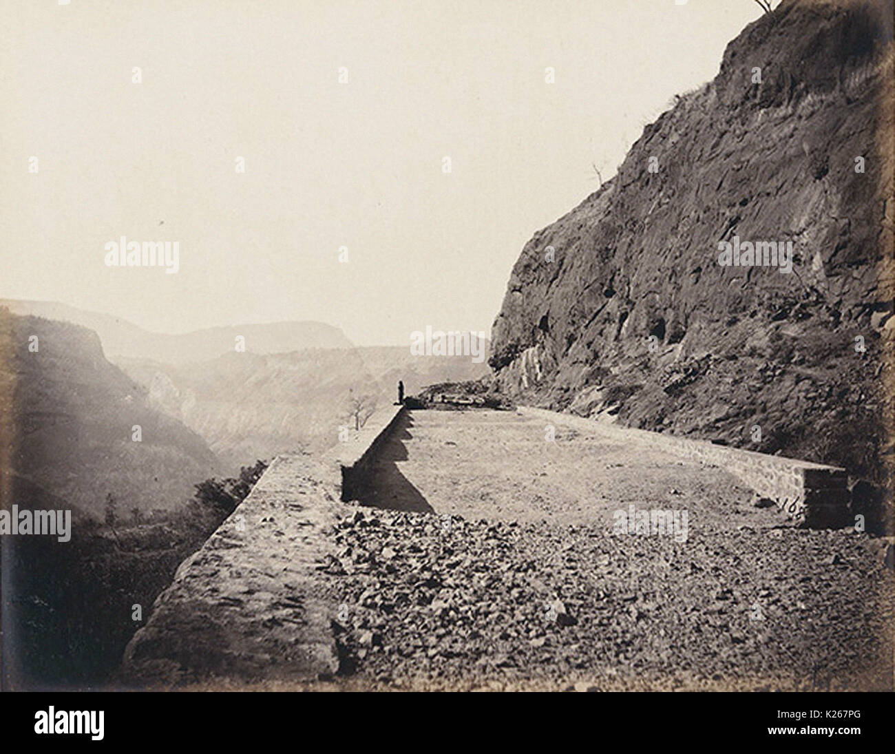 Rock cutting hi-res stock photography and images - Alamy