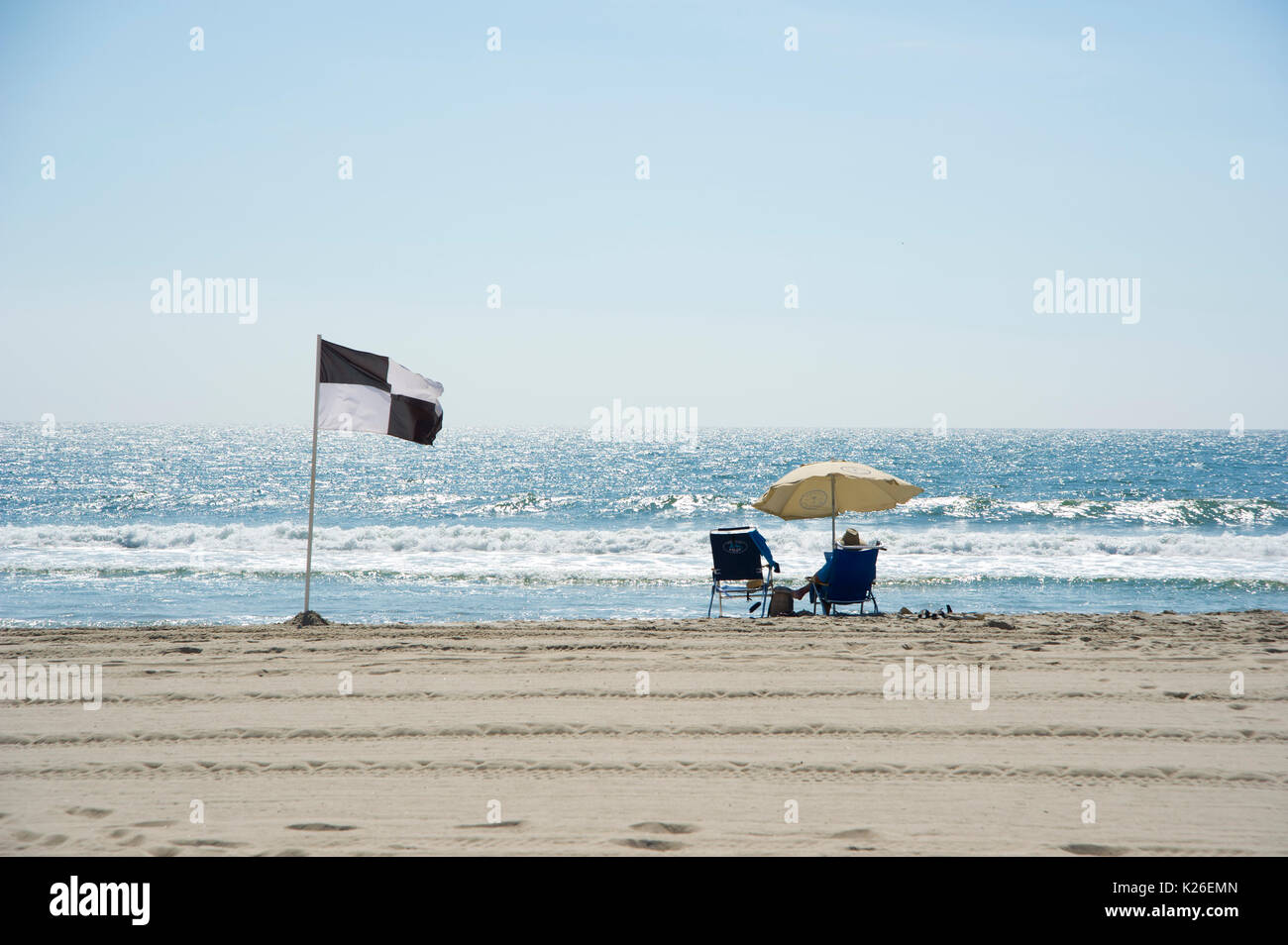 Warm sunny beach scene hi-res stock photography and images - Alamy