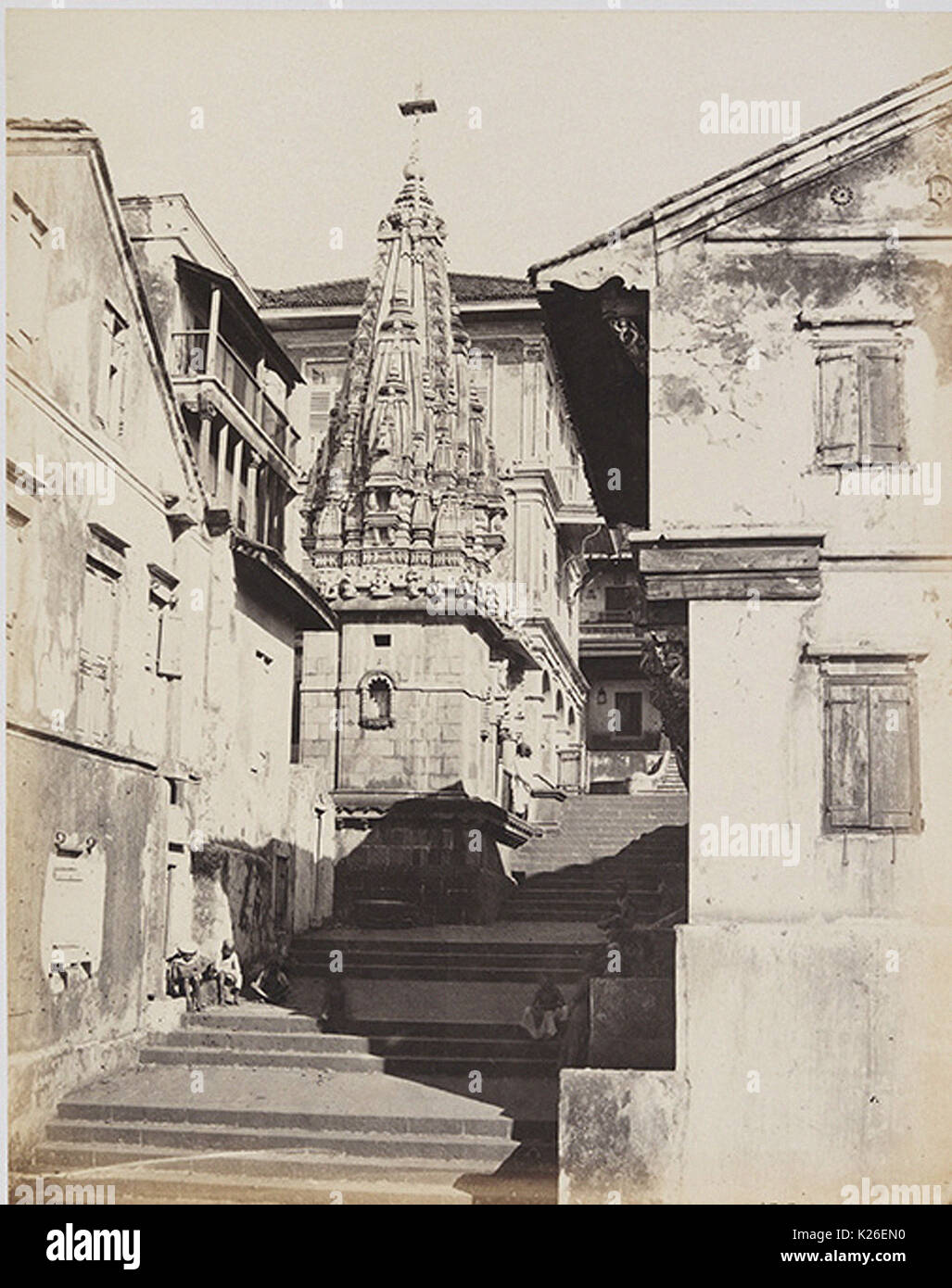 Walkeshwar temple hi-res stock photography and images - Alamy