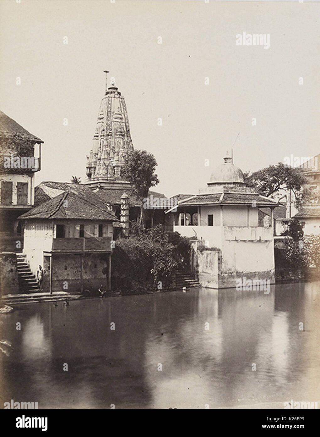 Walkeshwar temple hi-res stock photography and images - Alamy