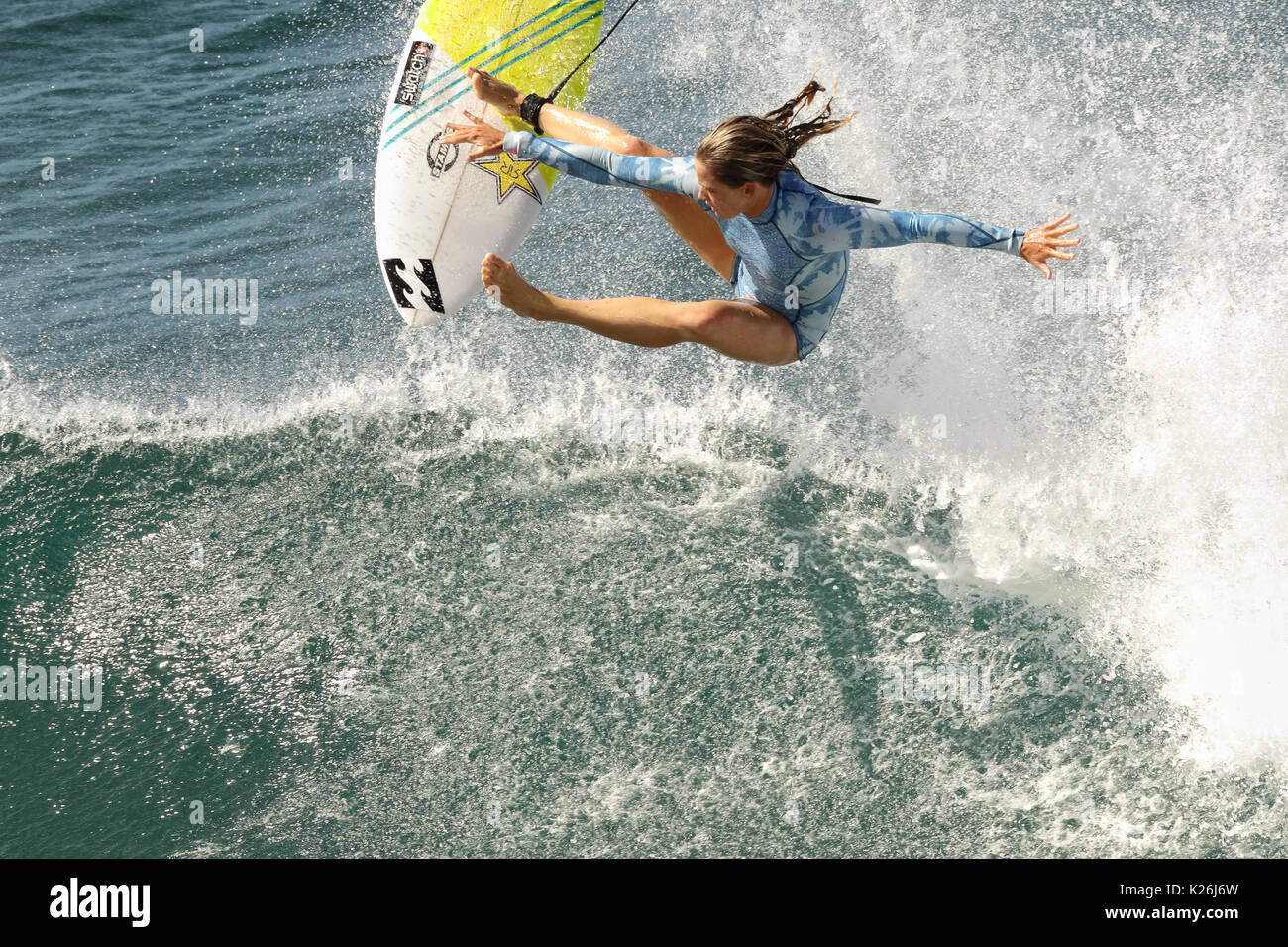 Professional woman surfer hi-res stock photography and images - Alamy