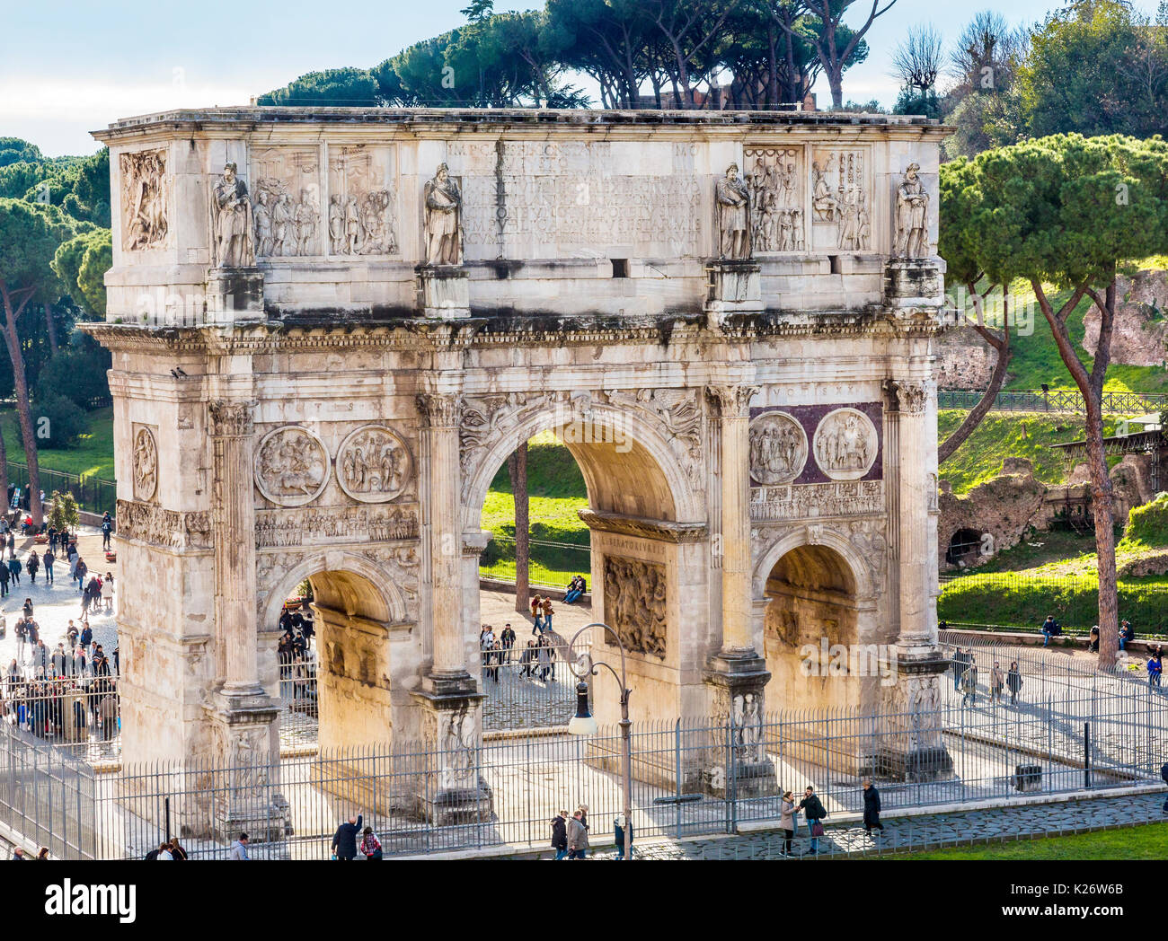 Tourists Arch of Constantine Rome Italy Arch built in 315 AD to ...