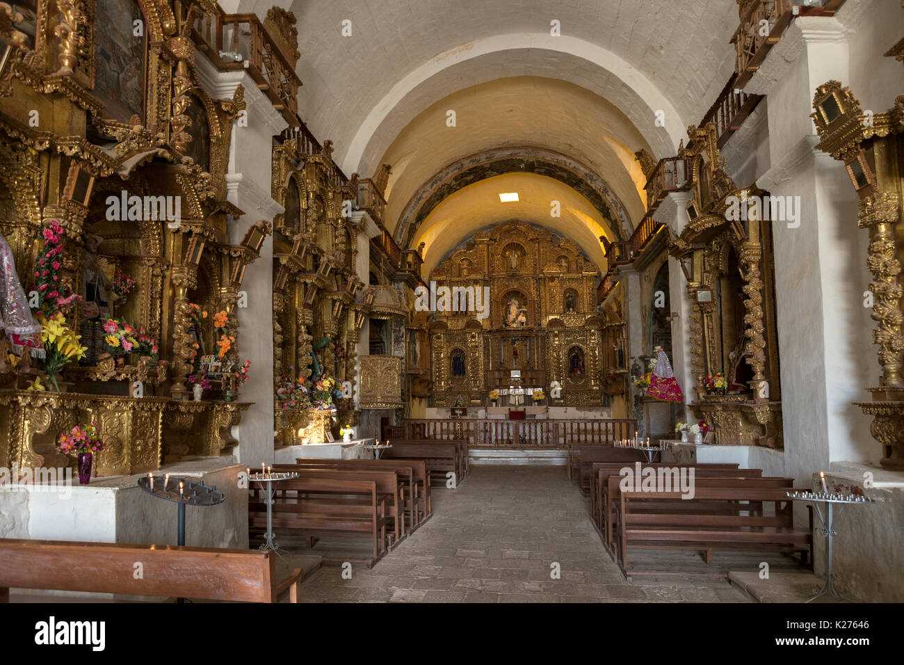 Catholic church interior cross structure hi-res stock photography and ...