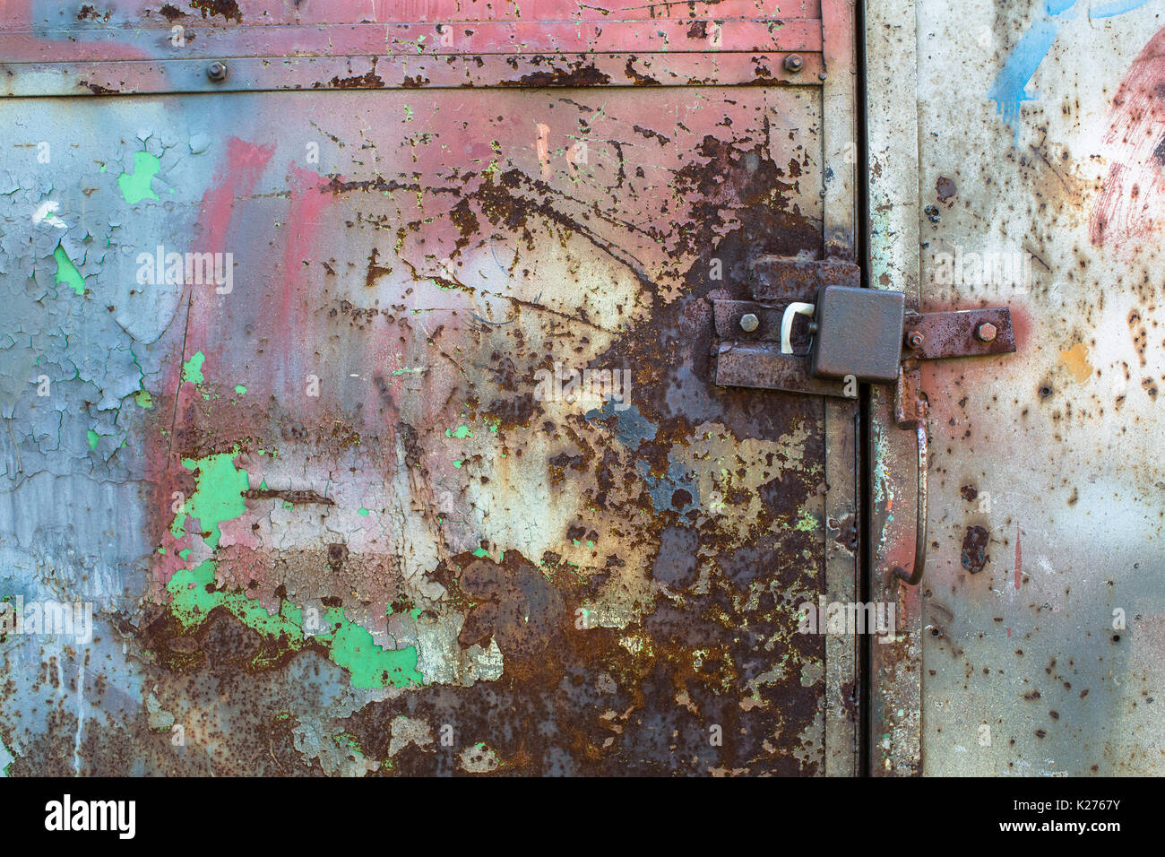 Sheet metal walls hi-res stock photography and images - Alamy