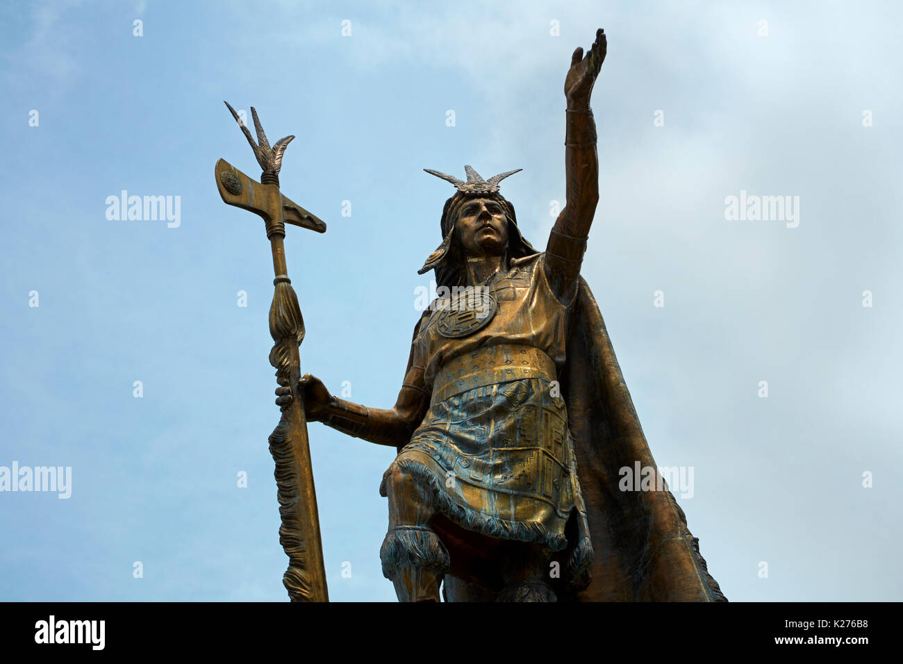 Inca statue, Plaza de Armas, Cuzco, Peru, South America Stock Photo - Alamy