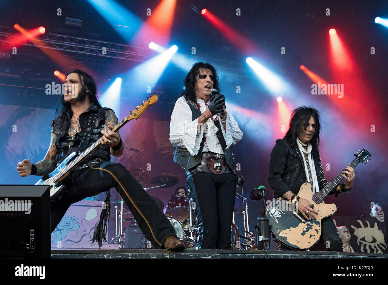 Alice Cooper performing live in front of 20,000 fans at Liseberg ...