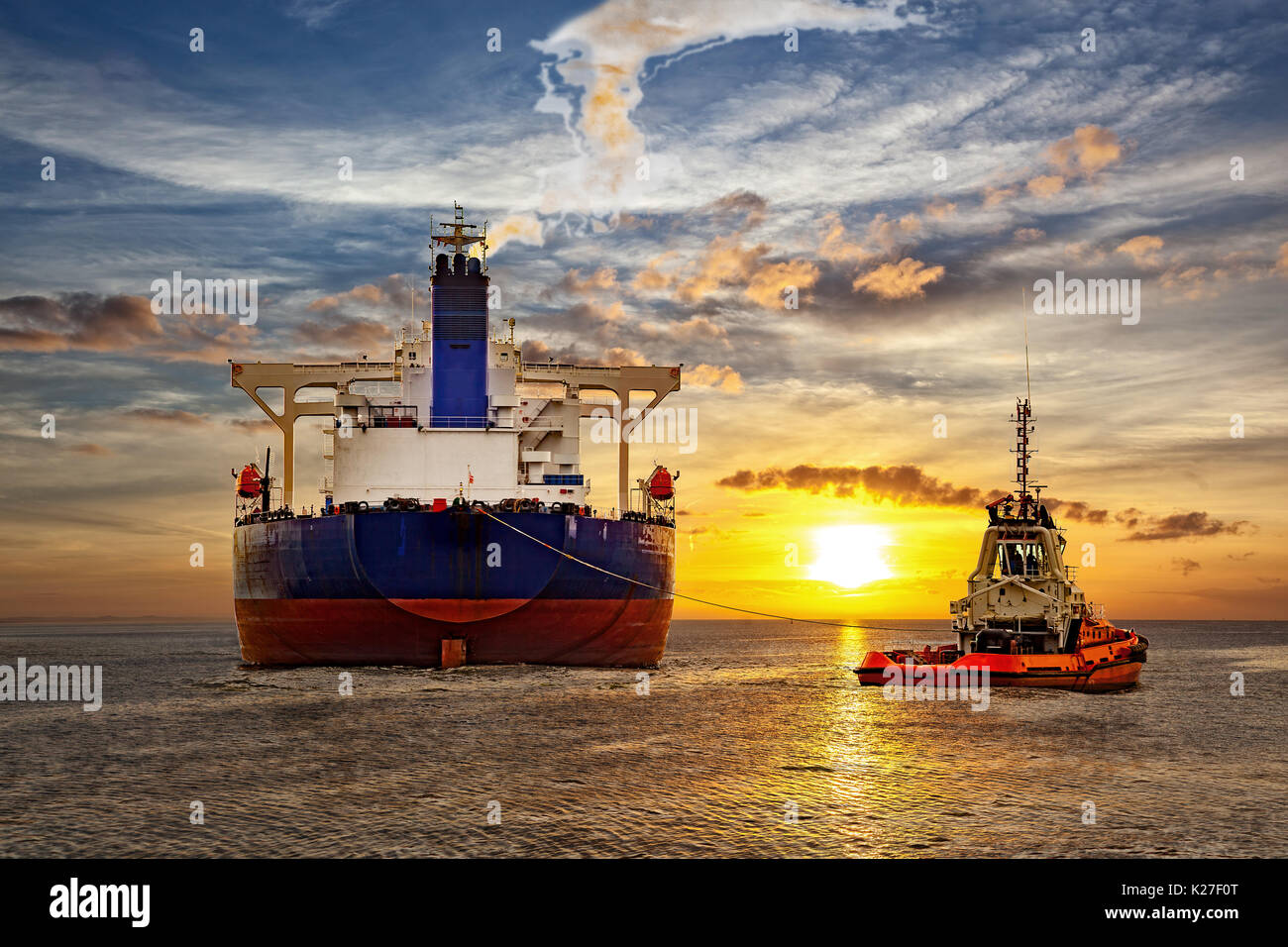 Oil tanker sunrise hi-res stock photography and images - Alamy