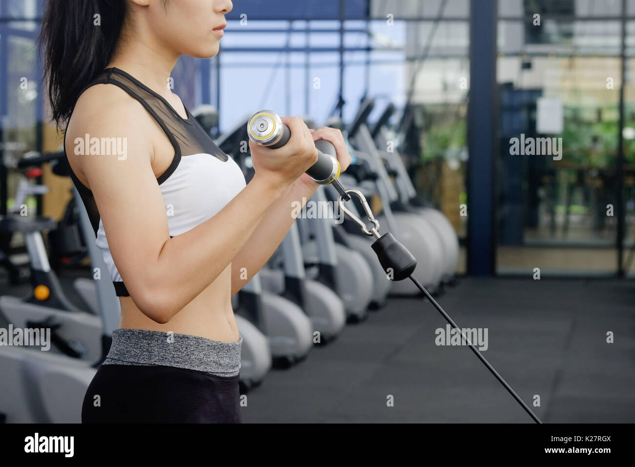 Female bodybuilder asian hi-res stock photography and images - Alamy