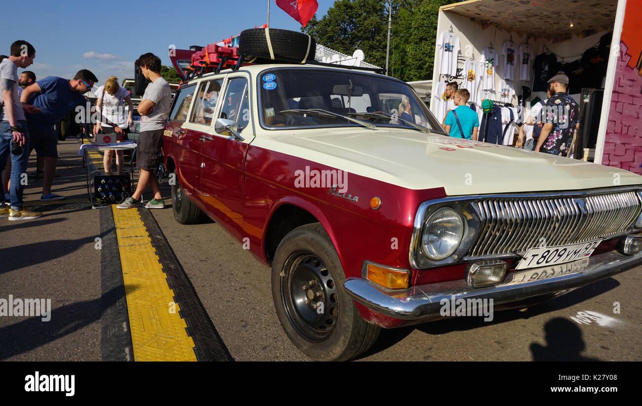 Cars on Sale and car show in Russia Stock Photo - Alamy