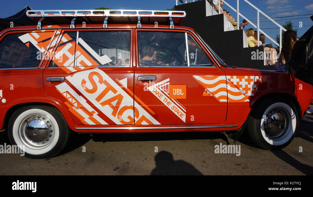 Cars on Sale and car show in Russia Stock Photo - Alamy