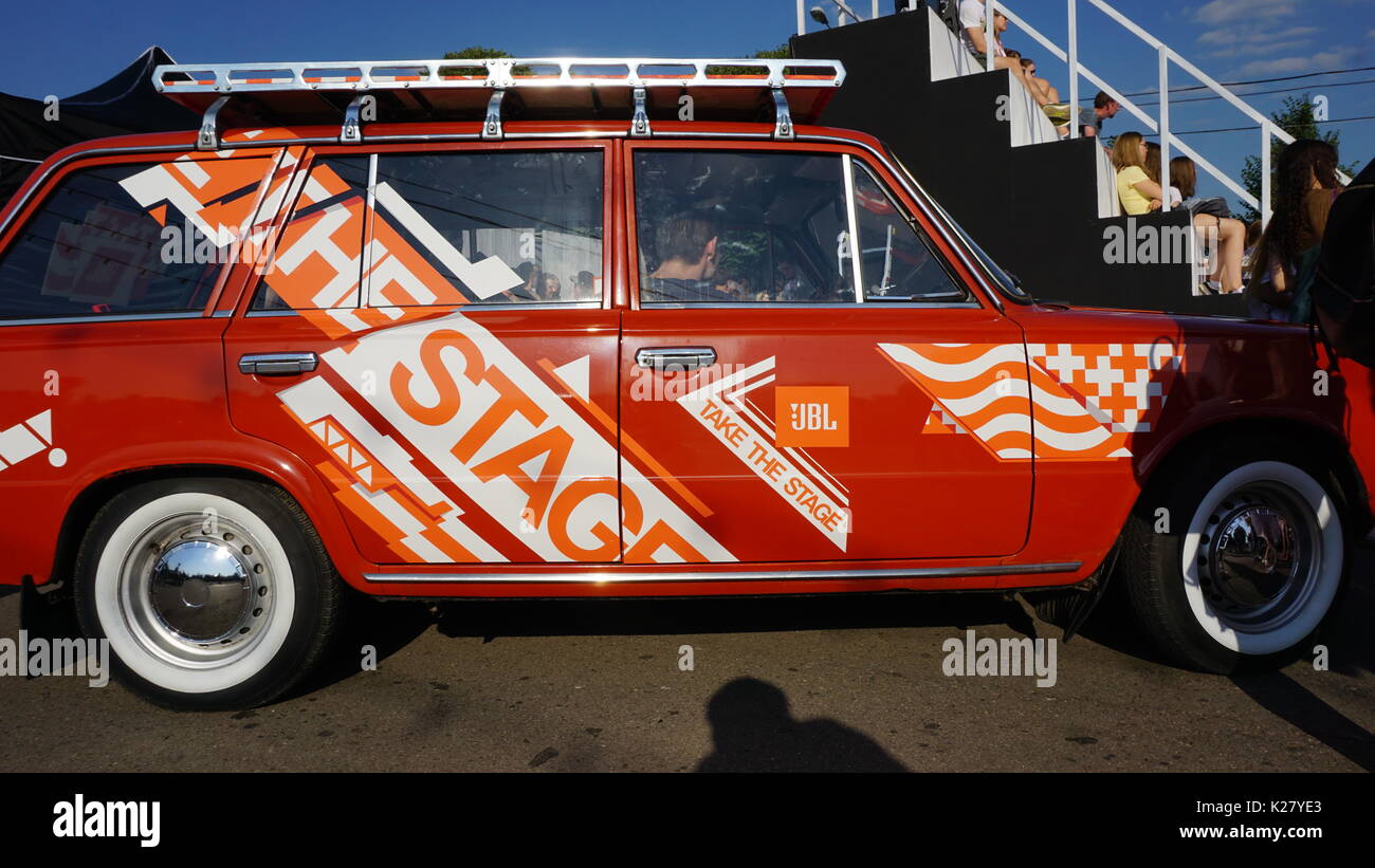 Cars on Sale and car show in Russia Stock Photo - Alamy