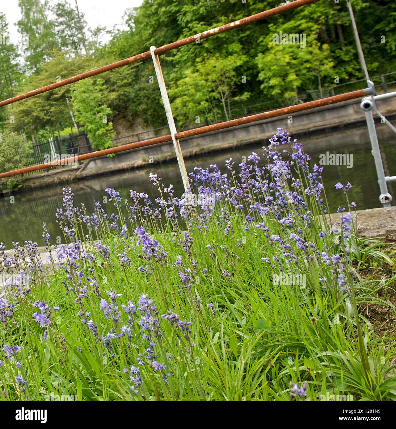 Barton Aqueduct bridge taking the Bridgewater Canal over the Manchester ...