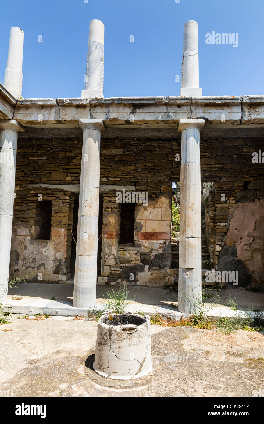 Inside ancient greek house hi-res stock photography and images - Alamy
