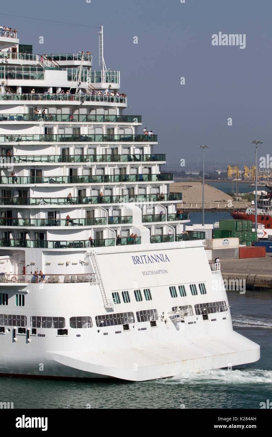 MV Britannia cruise ship of the P&O Cruises fleet setting sail from ... MV Britannia cruise ship of the P&O Cruises fleet setting sail from ...