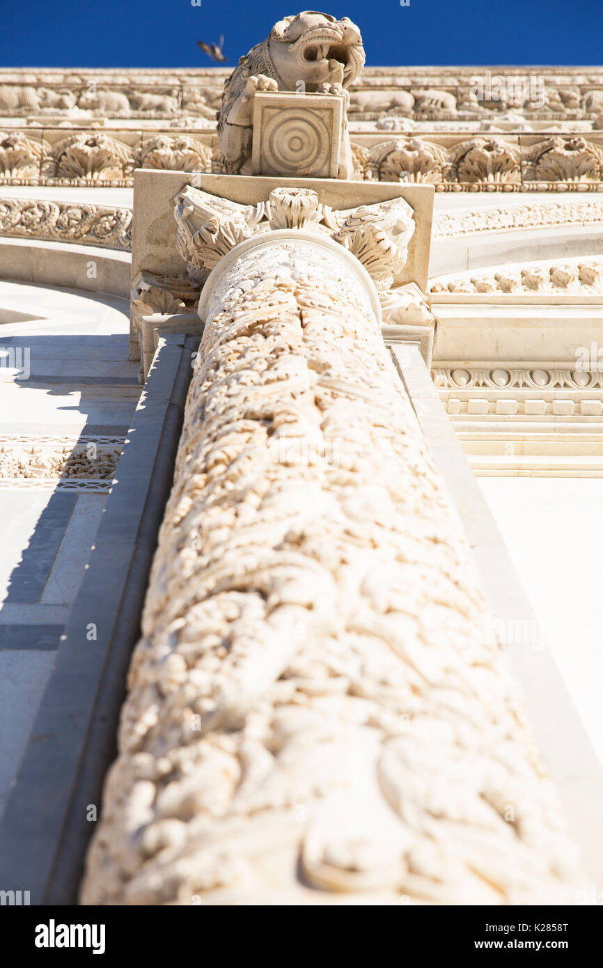 Pisa architectural details hi-res stock photography and images - Alamy