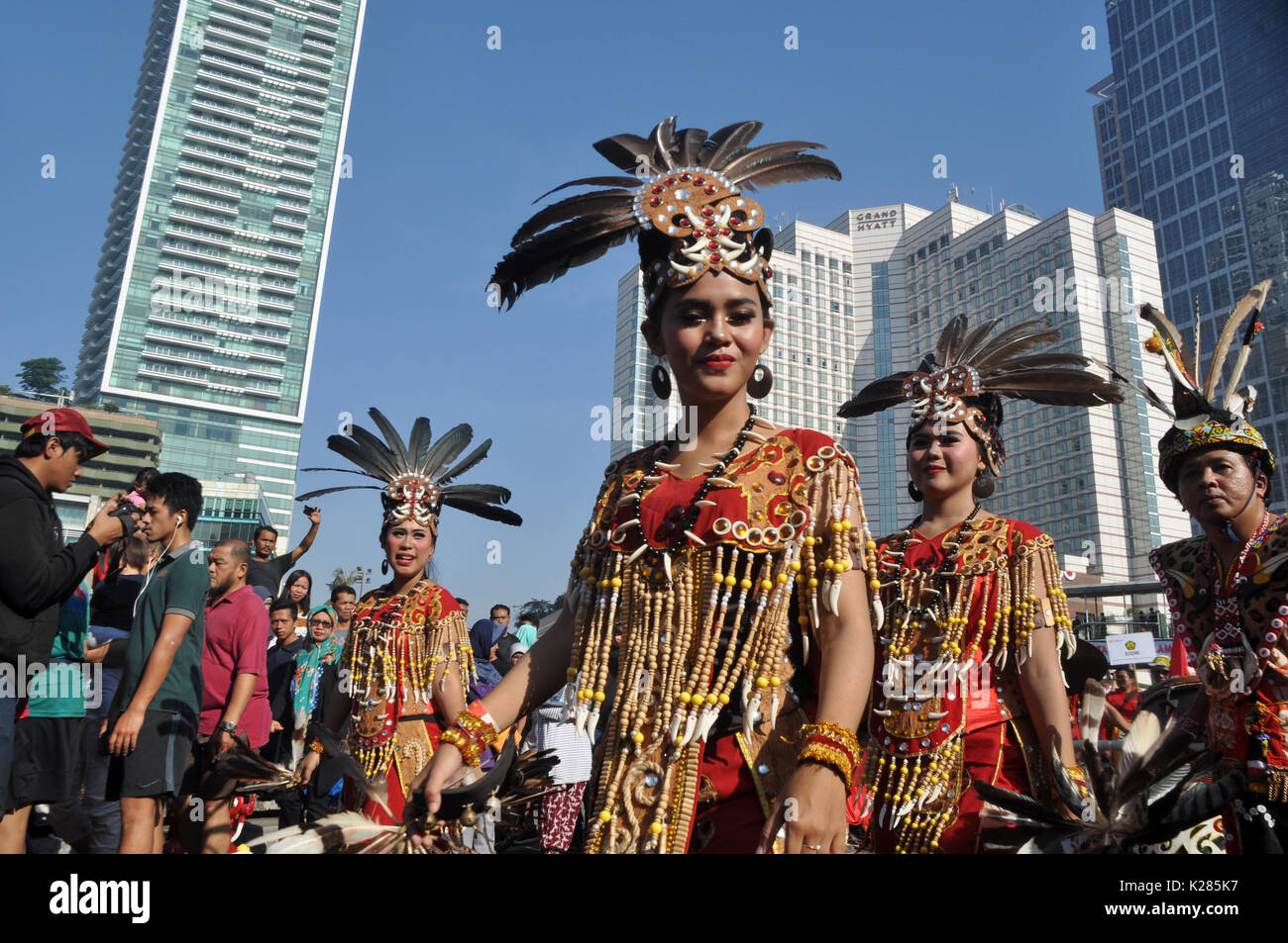 Borneo culture hi-res stock photography and images - Alamy