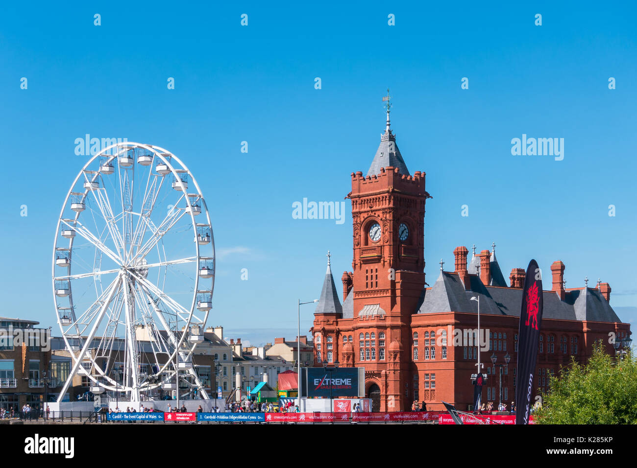 Cardiff landscape hi-res stock photography and images - Alamy