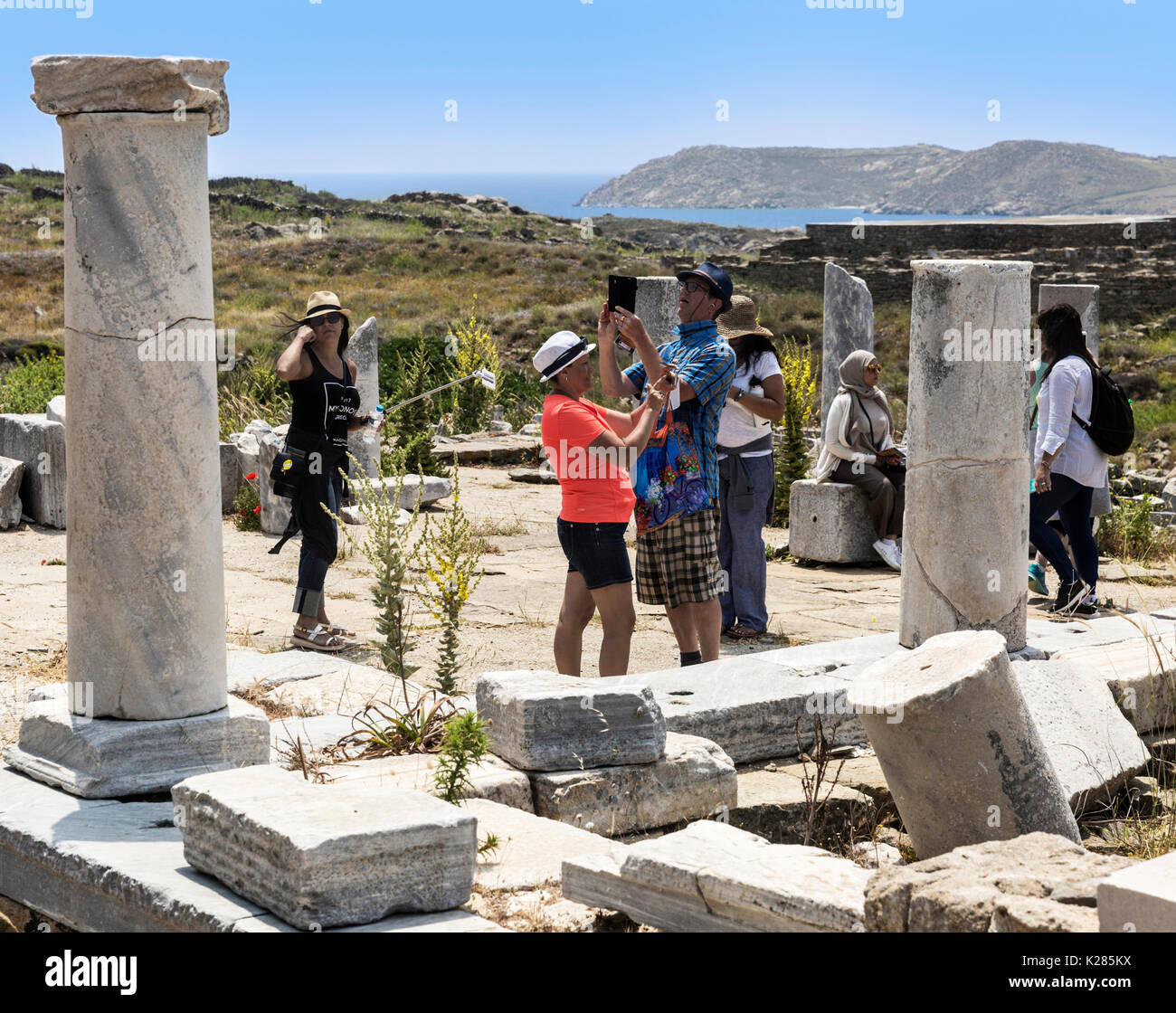 Delos temple of apollo hi-res stock photography and images - Alamy