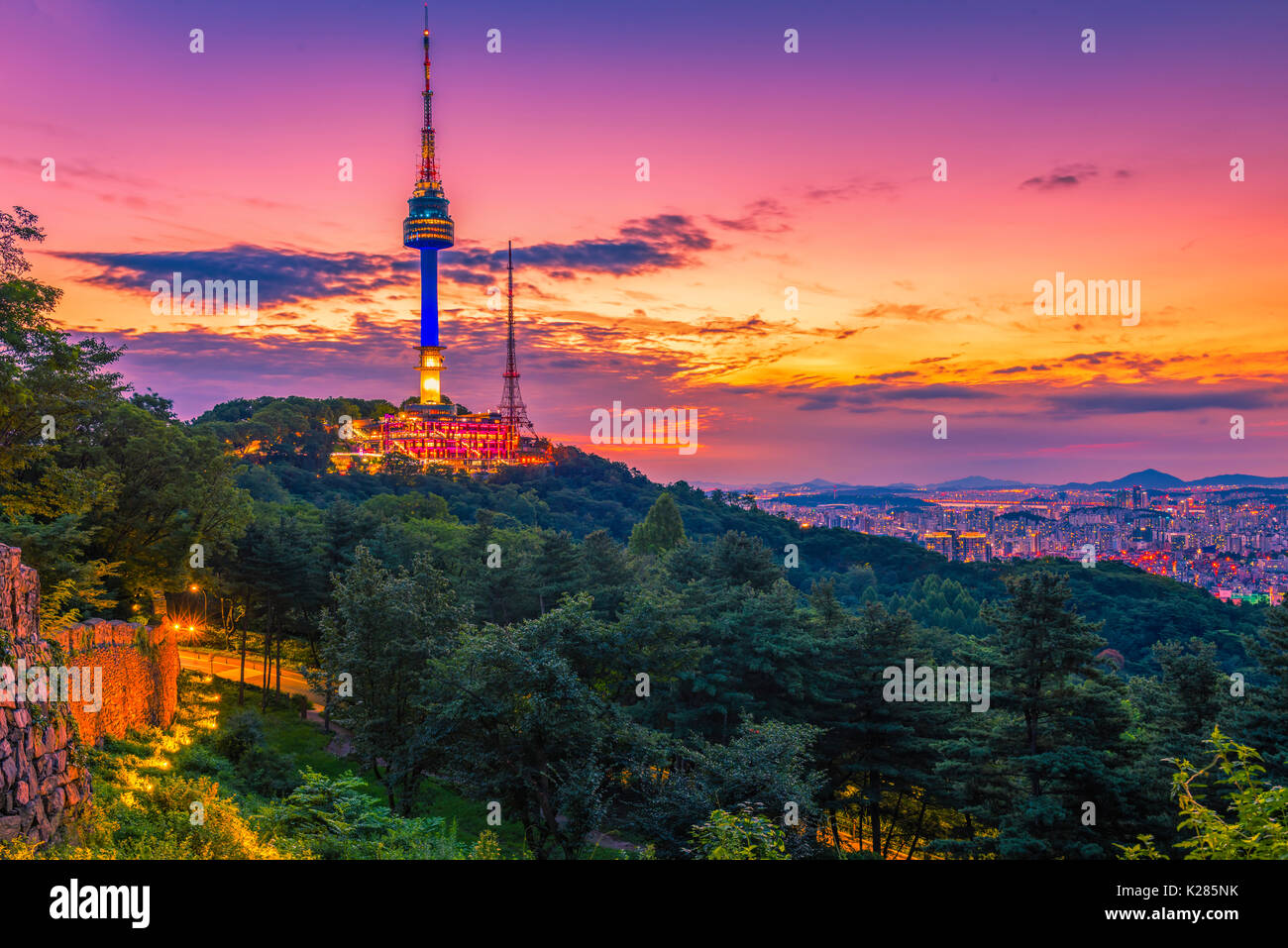 Namsan Tower Khuntoria