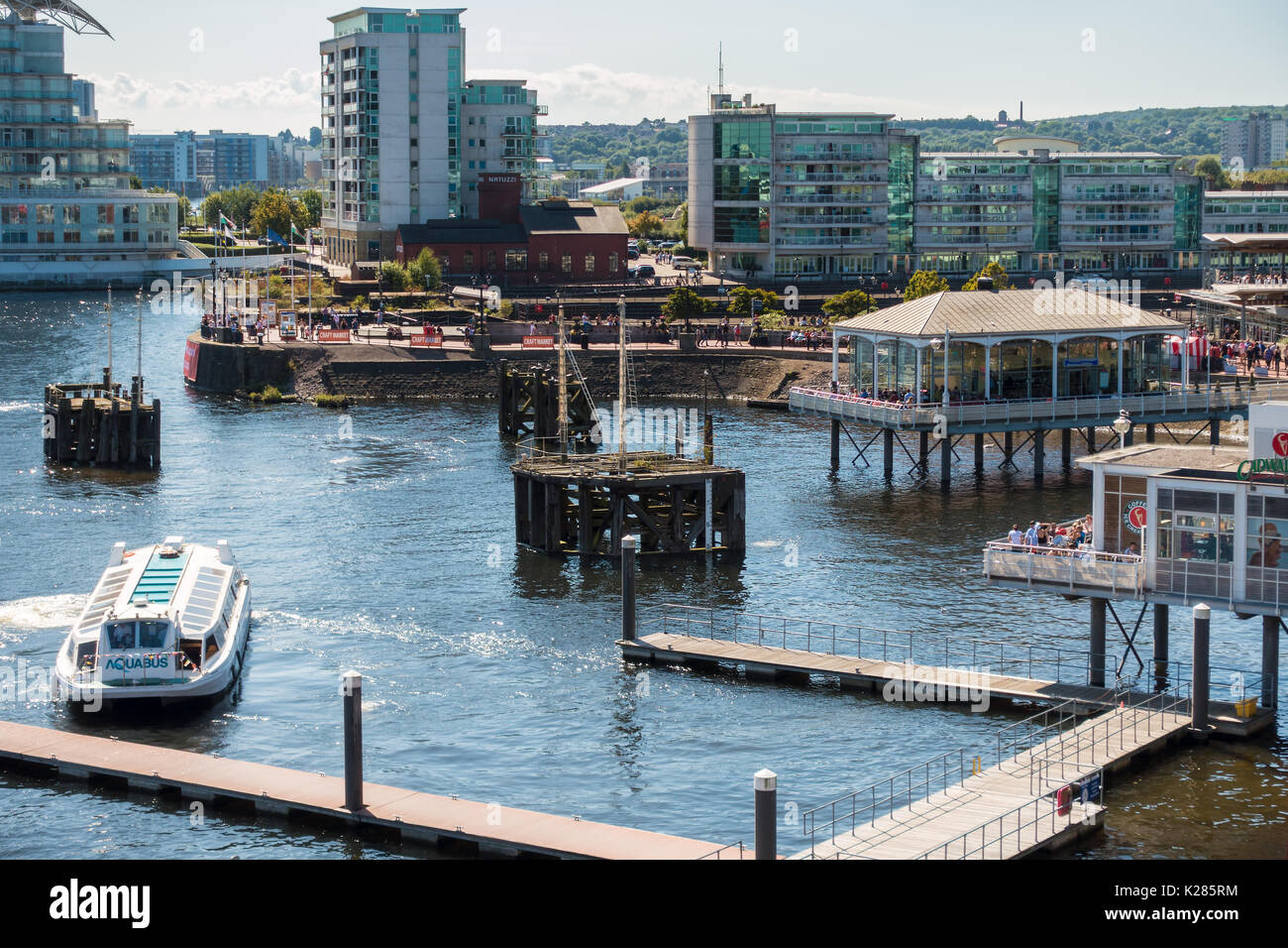 Cardiff docks historical hi-res stock photography and images - Alamy