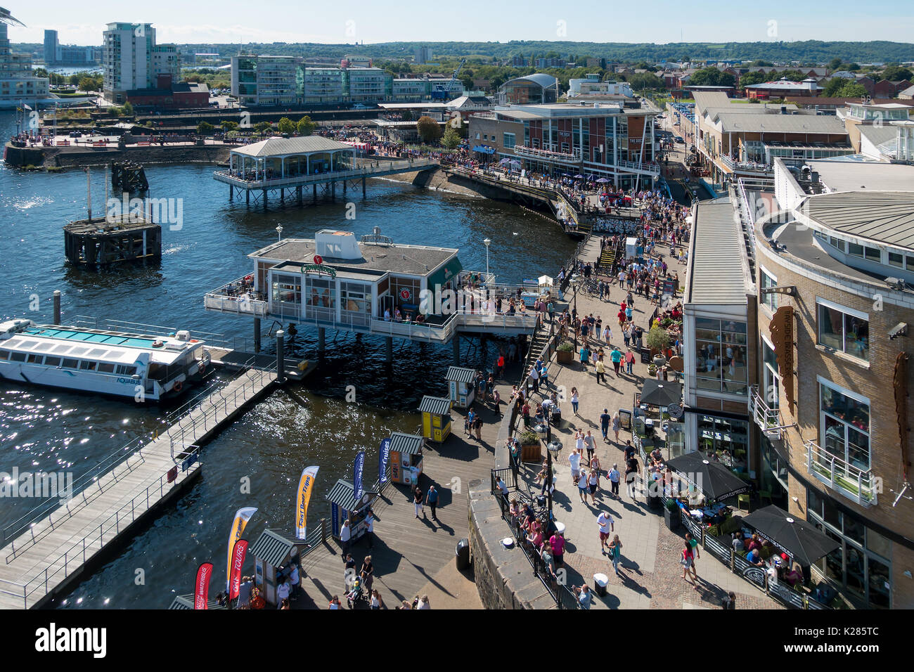 Cardiff docks historical hi-res stock photography and images - Alamy