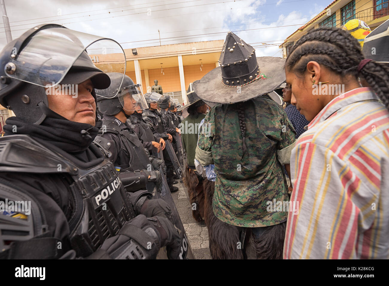 Ecuador police hi-res stock photography and images - Alamy