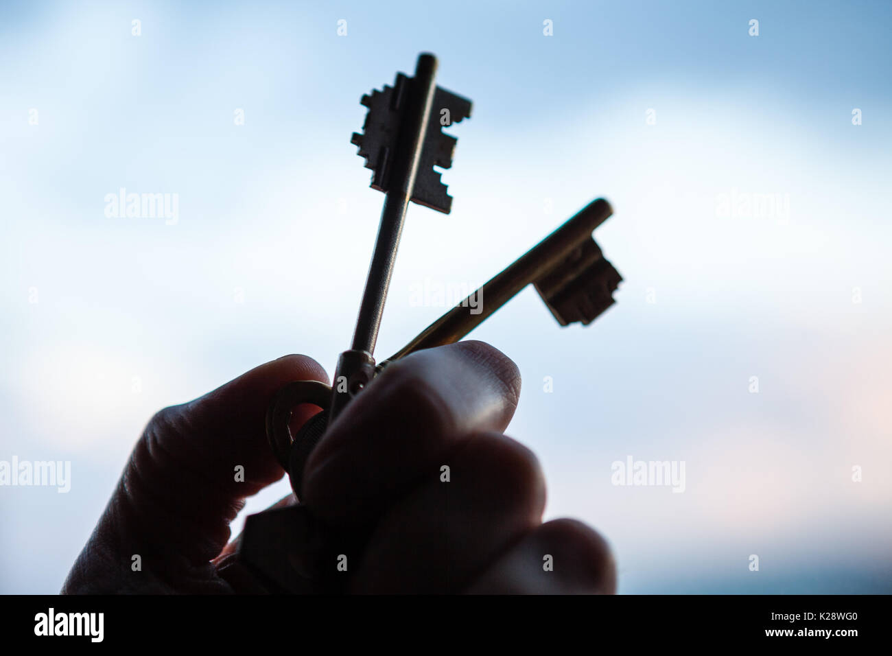 Old keys hi-res stock photography and images - Alamy