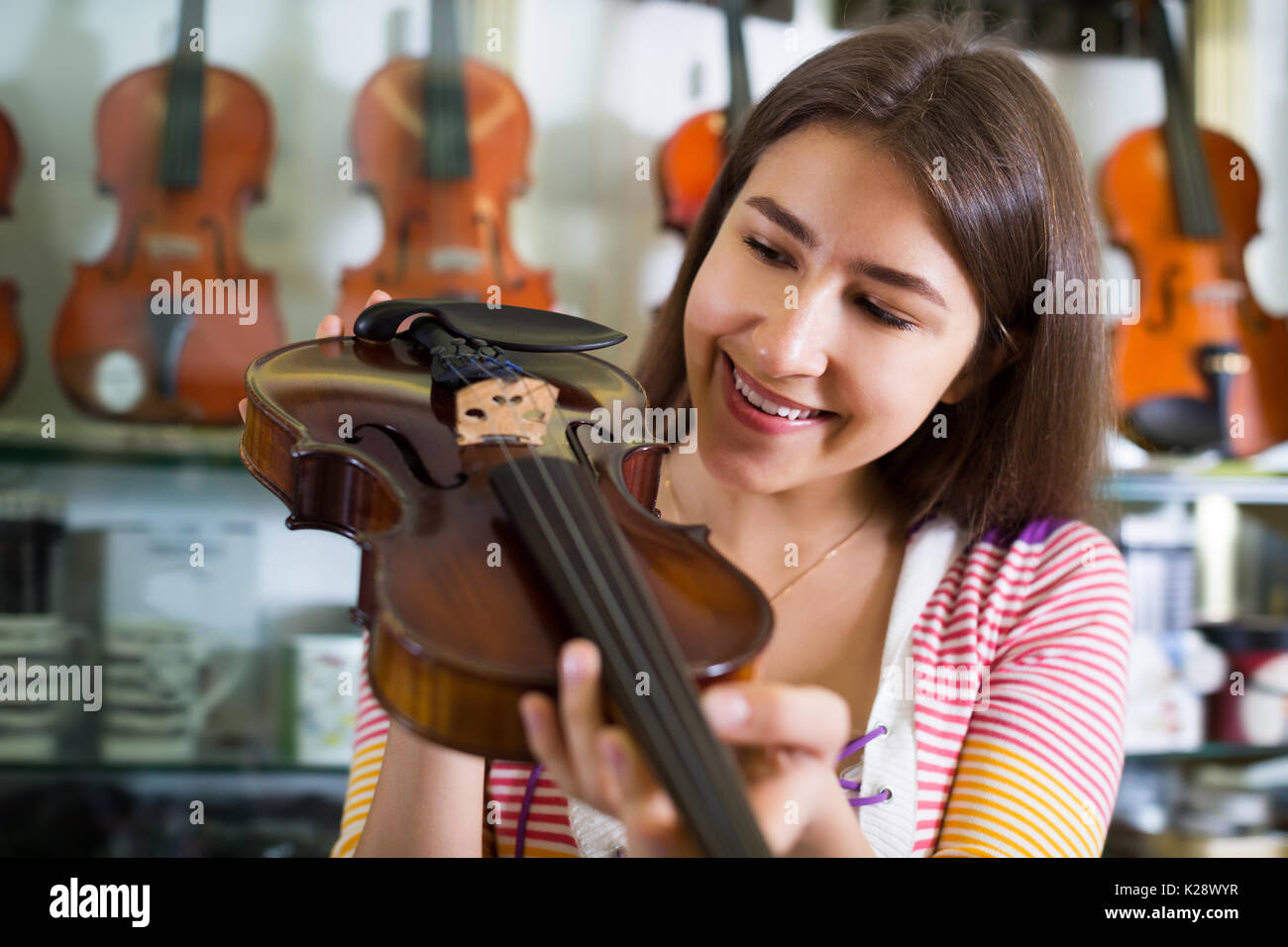 Full size violin bow High Resolution Stock Photography and Images - Alamy