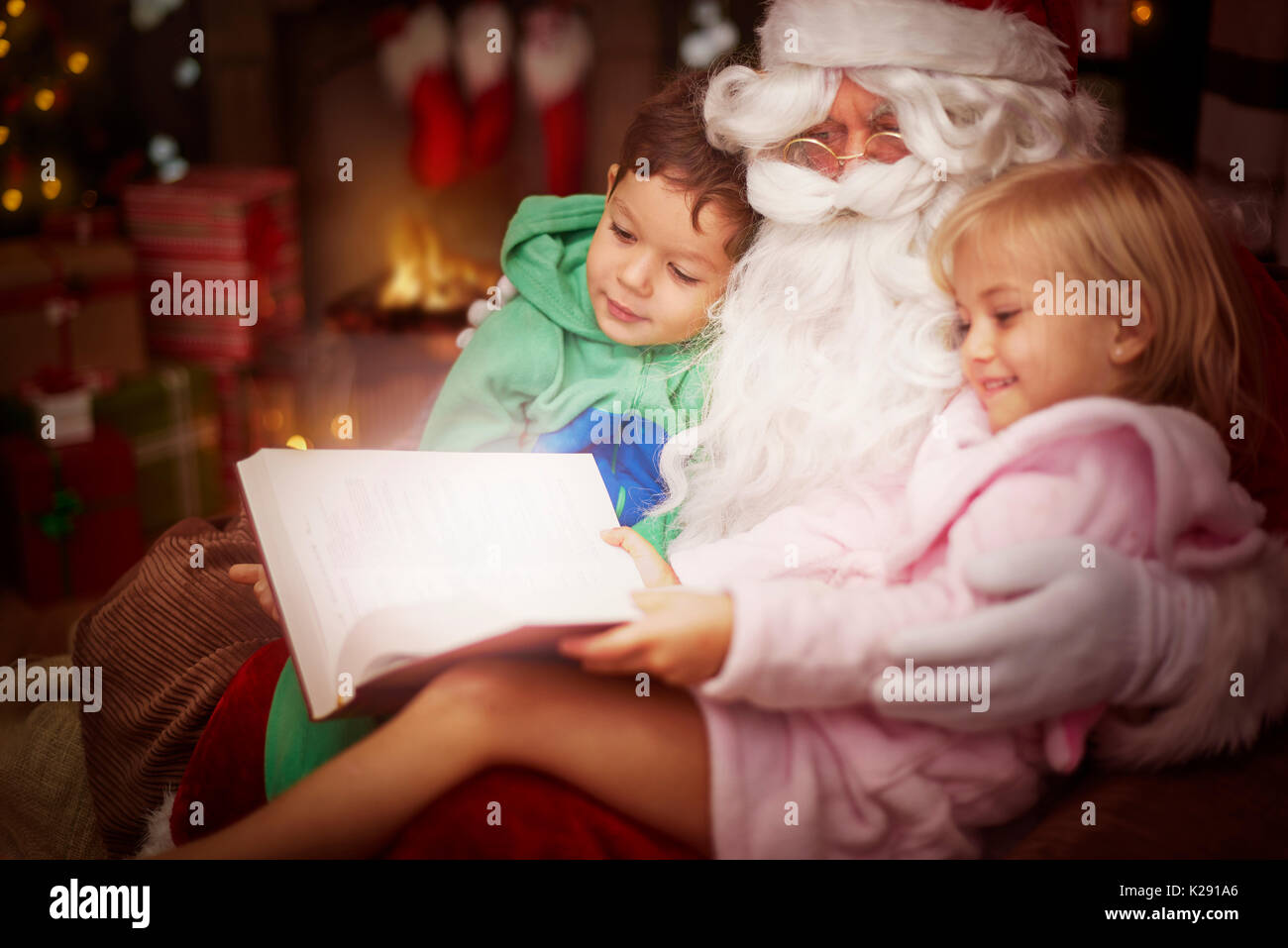 Santa read hi-res stock photography and images - Alamy
