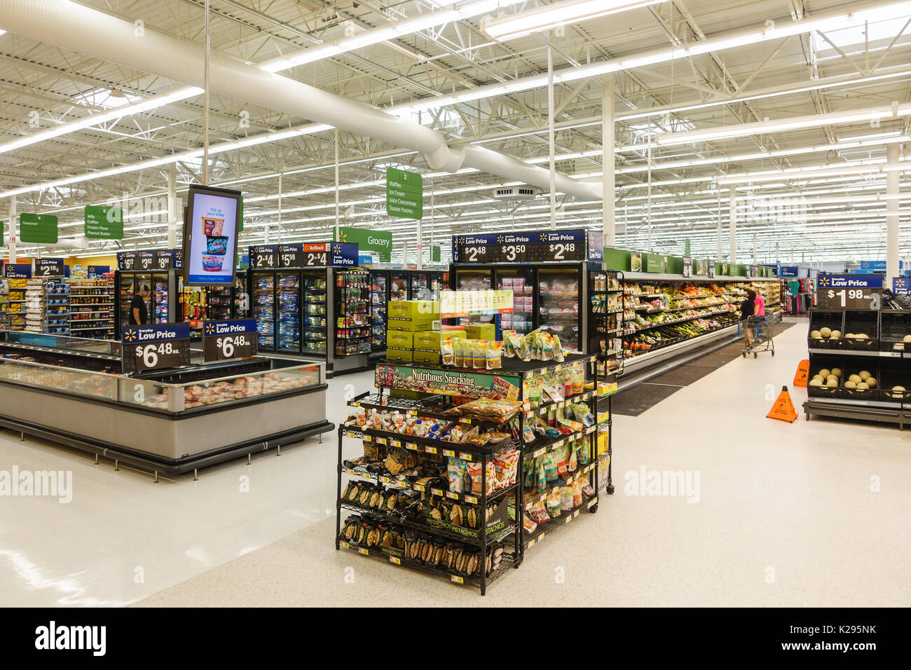Inside view of supermarket hi-res stock photography and images - Alamy