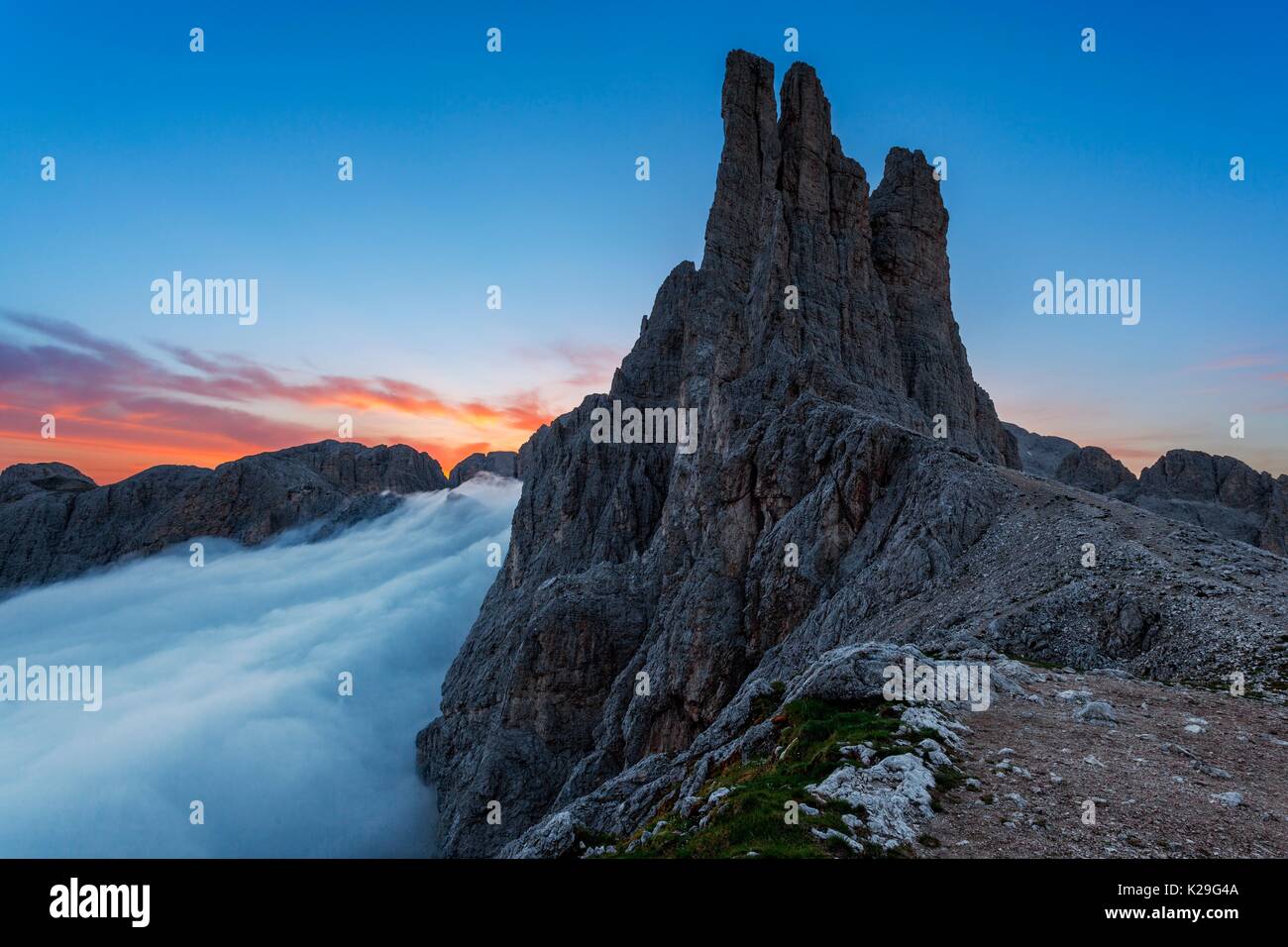 Vajolet hut mountain refuge hi-res stock photography and images - Alamy