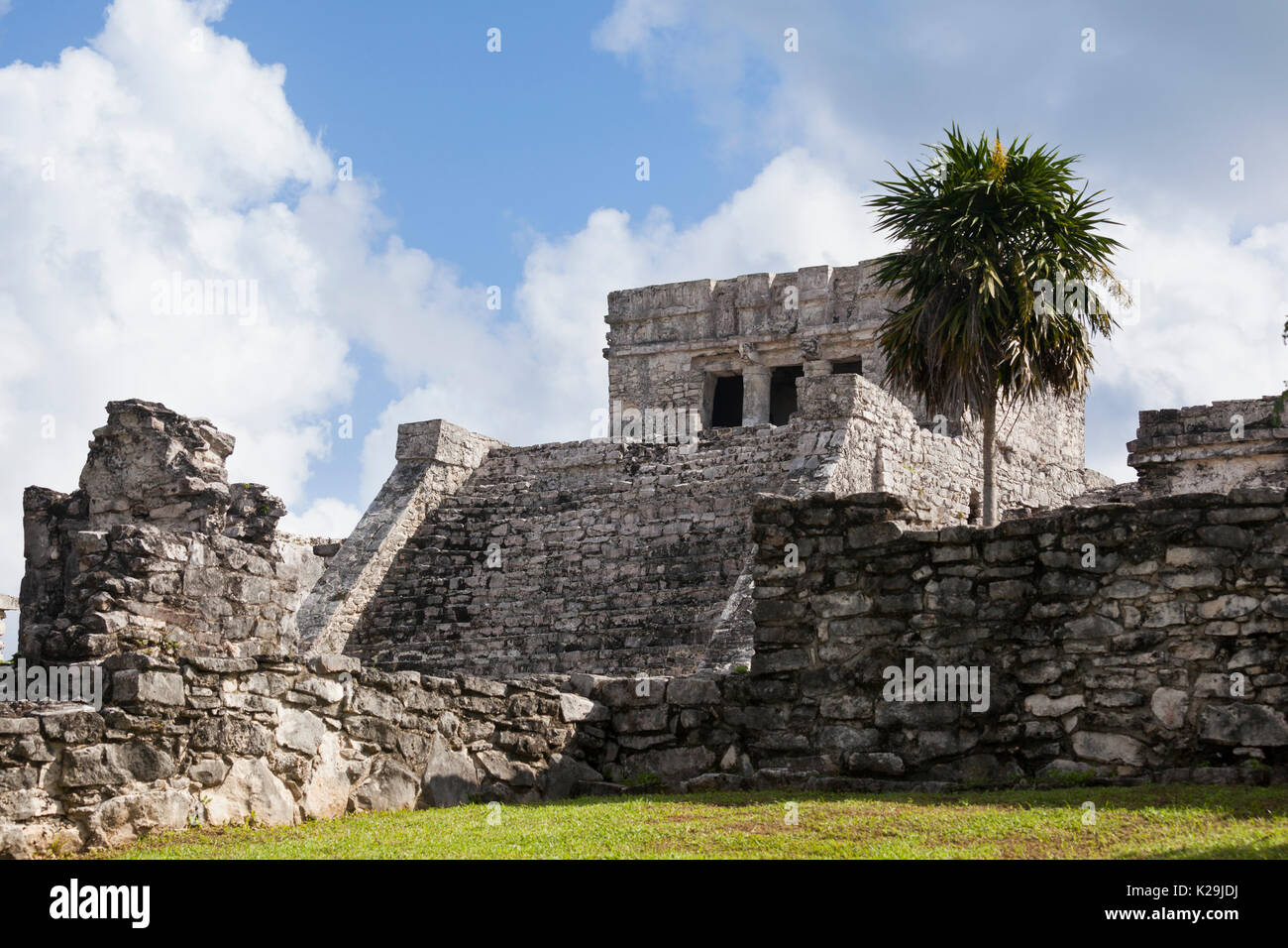 El Castillo Pyramid, Tulum archeological site, Tulum, Quintana Roo ...