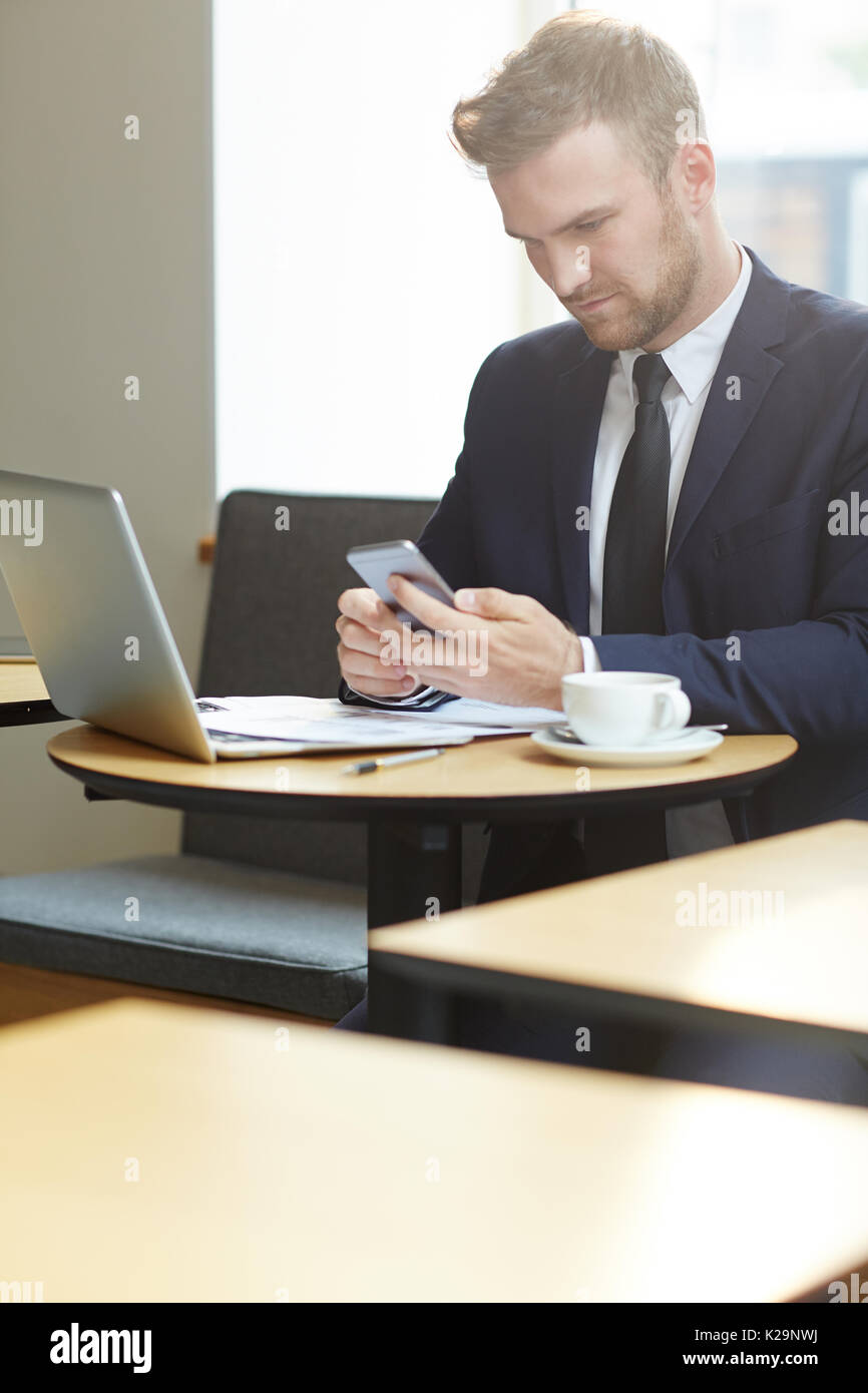 Agent network hi-res stock photography and images - Alamy