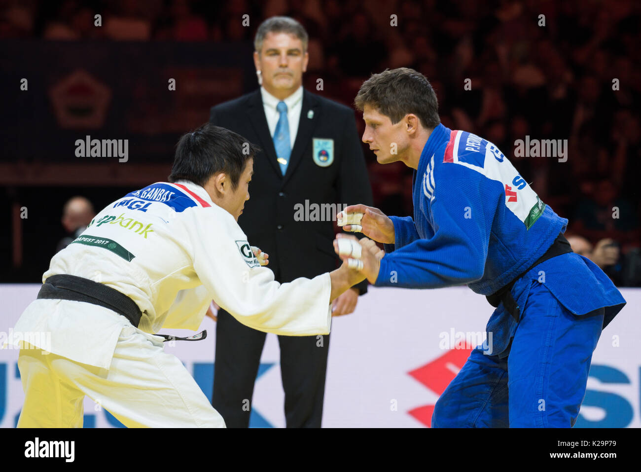 Budapest, Hungary. 28th Aug, 2017. Ganbat Boldbaatar of Mongolia (white ...
