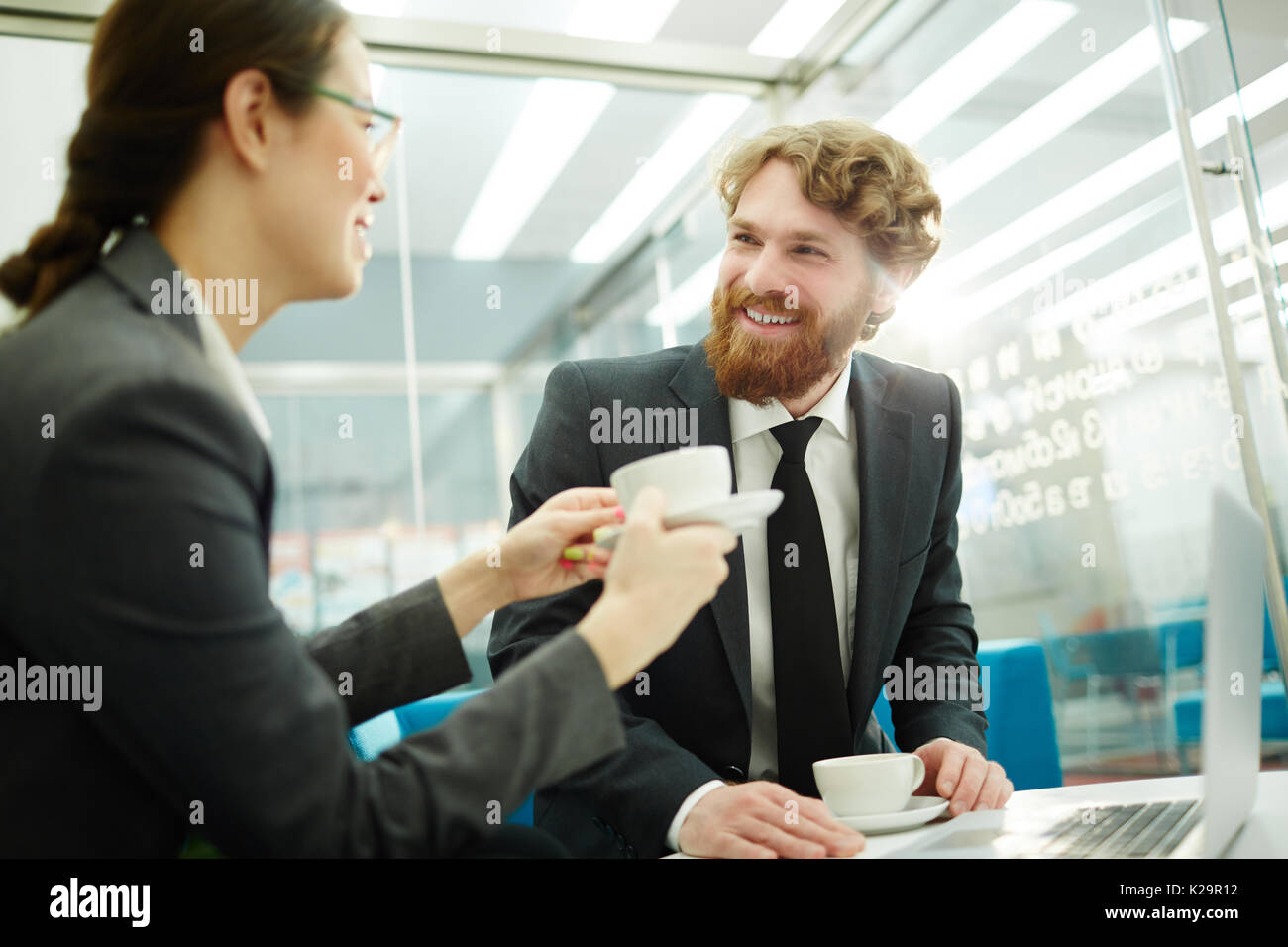 Food discussion hi-res stock photography and images - Alamy