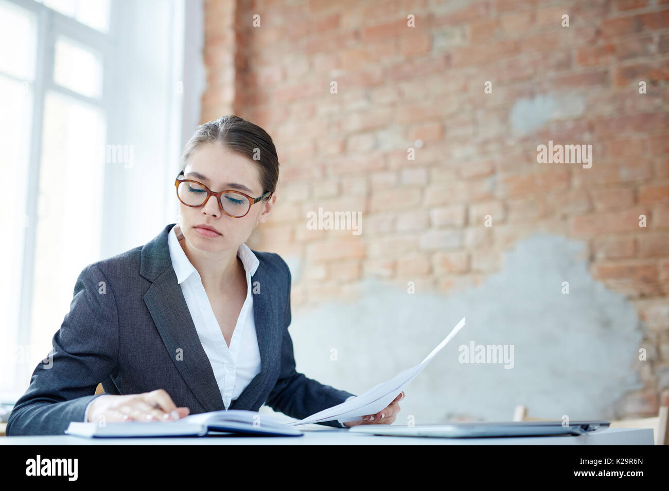 Woman auditor hi-res stock photography and images - Alamy