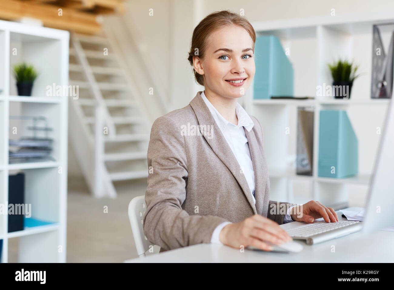 Creative manager hi-res stock photography and images - Alamy