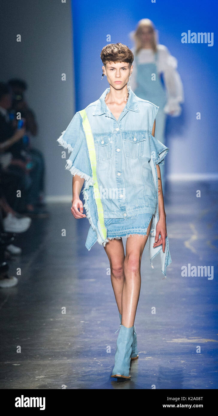 Sao Paulo, Brazil. 29th August, 2017. Parade of the Two Denim brand ...