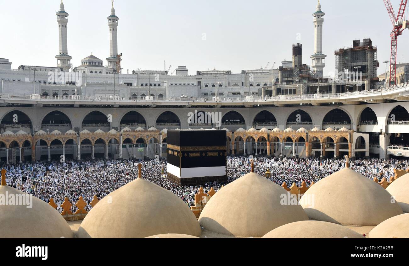 Mecca grand mosque saudi arabia kaaba hi-res stock photography and ...