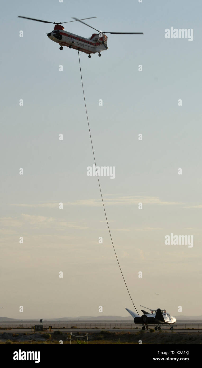 Captive flight test hi-res stock photography and images - Alamy