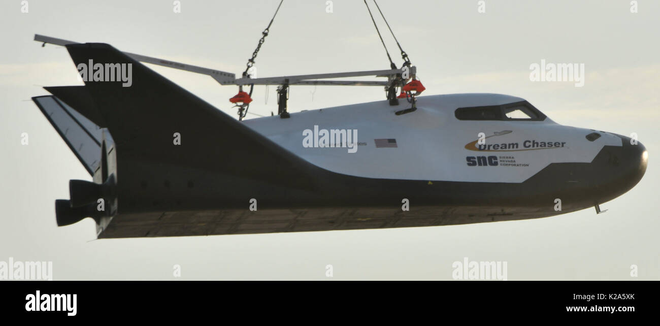 Captive carry test hi-res stock photography and images - Alamy