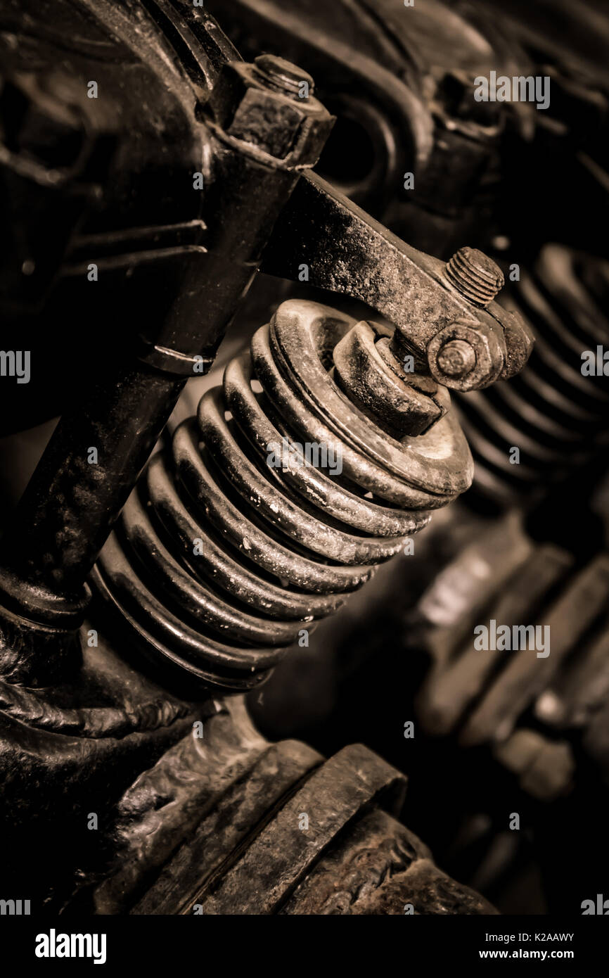 Closeup of old tank suspension mechanism Stock Photo - Alamy