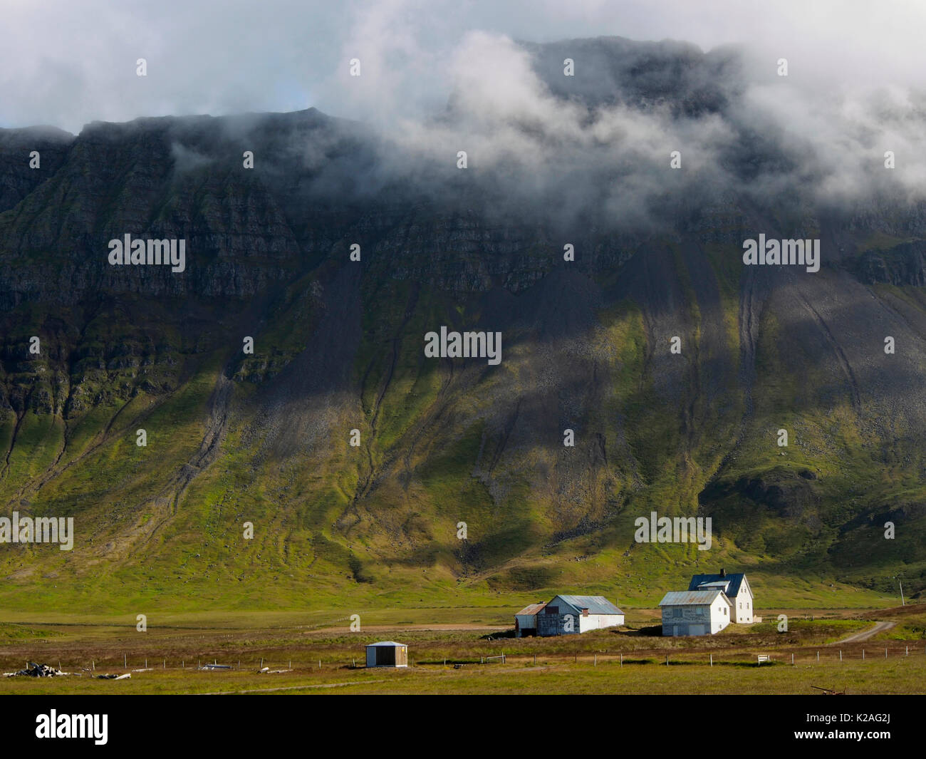 House isolated cliff hi-res stock photography and images - Alamy