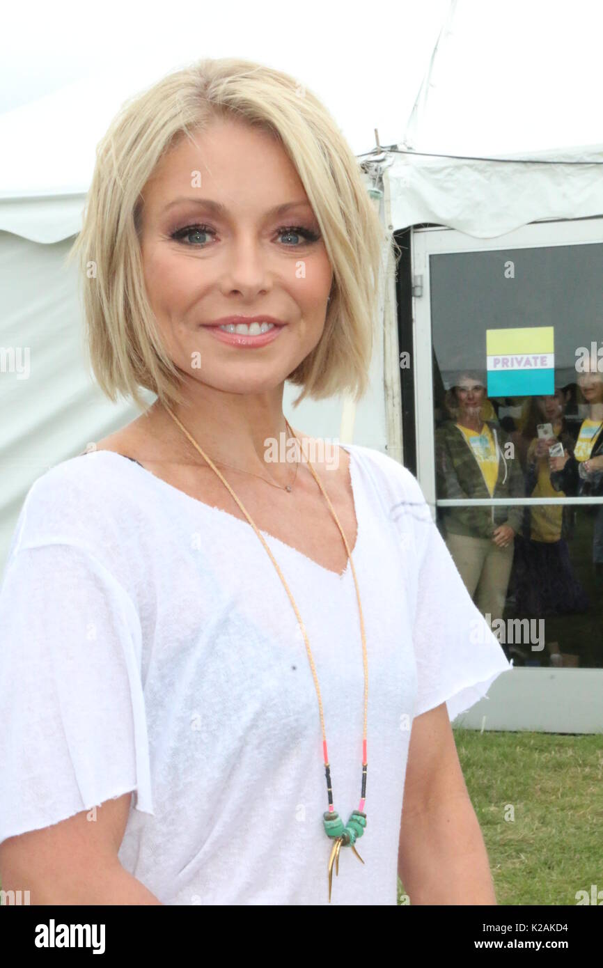 OCRFA's 20th Annual Super Saturday to Benefit Ovarian Cancer in ...