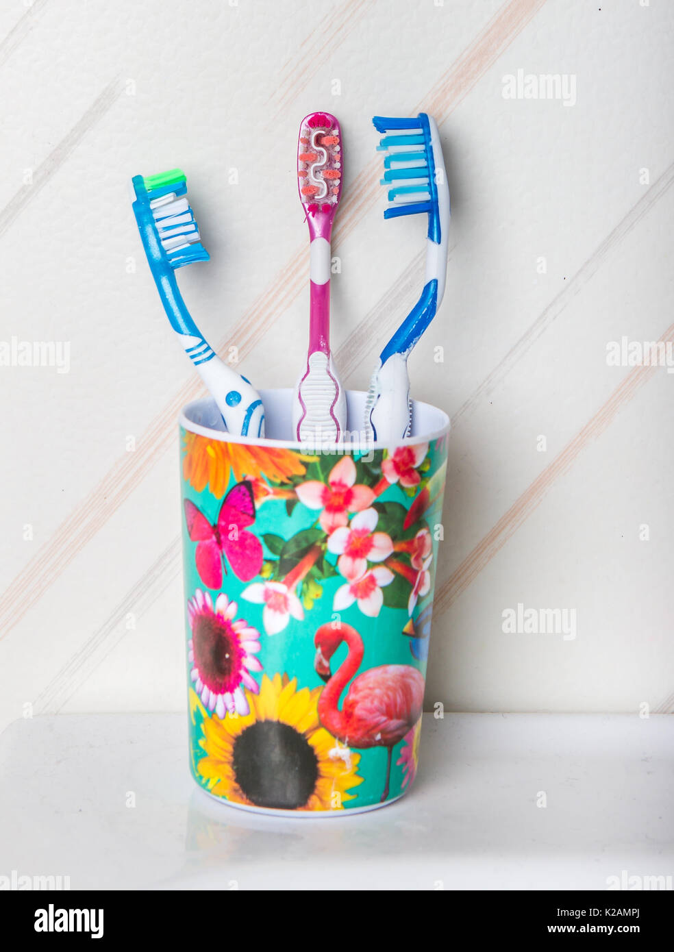 Fresh teeth hi-res stock photography and images - Alamy