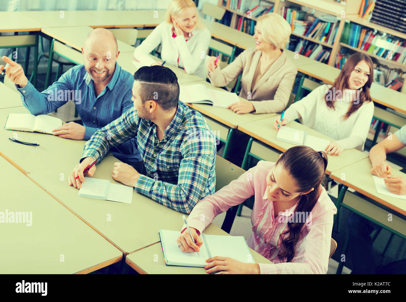 Training session young adults hi-res stock photography and images - Alamy